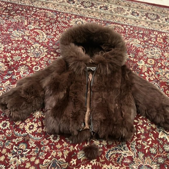 Che bella | Jackets & Coats | Che Bella Fur Coat Real Size 3 Year Girl ...